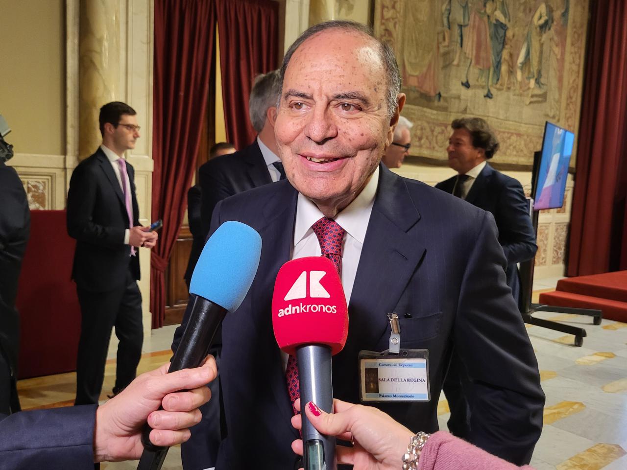 A Vespa il Laurentum: è una delle figure più illustri e influenti del ...